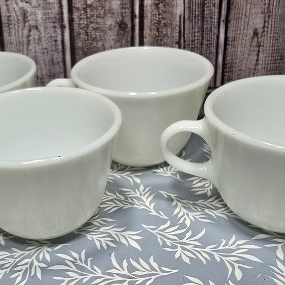 Pyrex | Dining | 4 Vintage Pyrex Corning Solid White Milk Glass Coffee ...